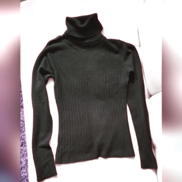 BCBGMaxAzria | Sweaters | Bcbg Soft Black Turtle Neck Sweater S | Poshmark